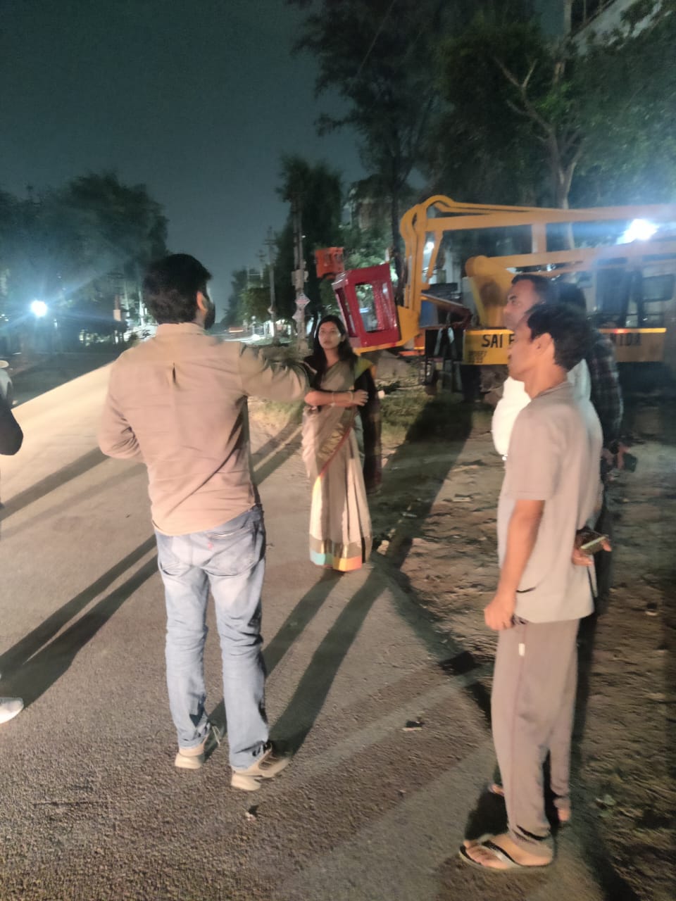 दिवाली से पहले ग्रेटर नोएडा को जगमगाने की मुहिम - UdayBhoomi